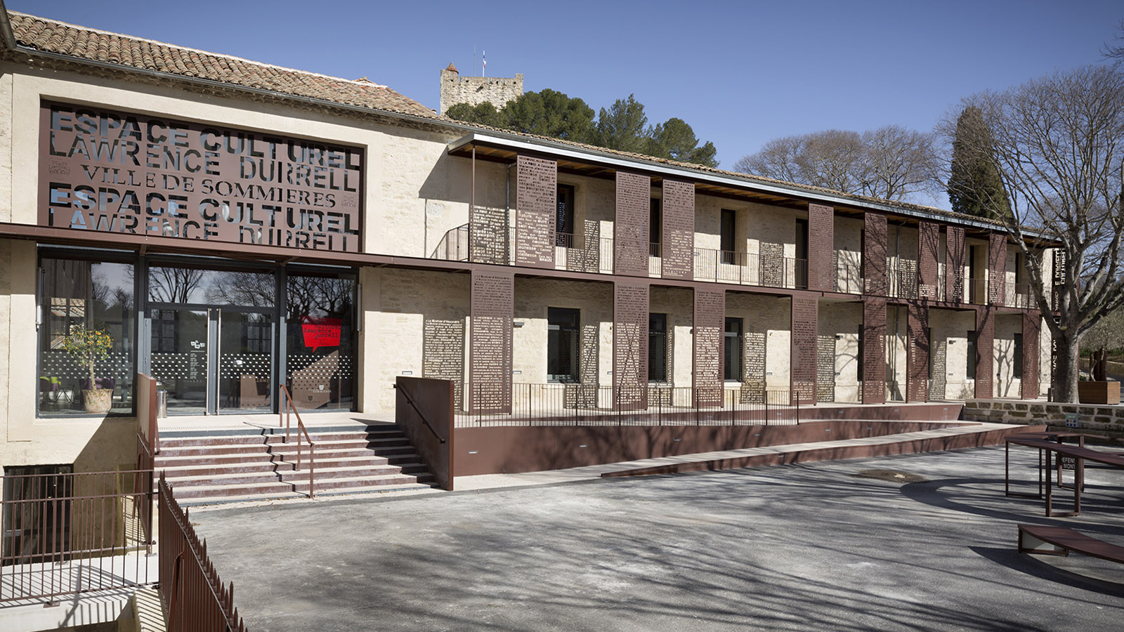 Espace Culturel Lawrence Durrell – Isabelle Berthet Bondet Architecte ...